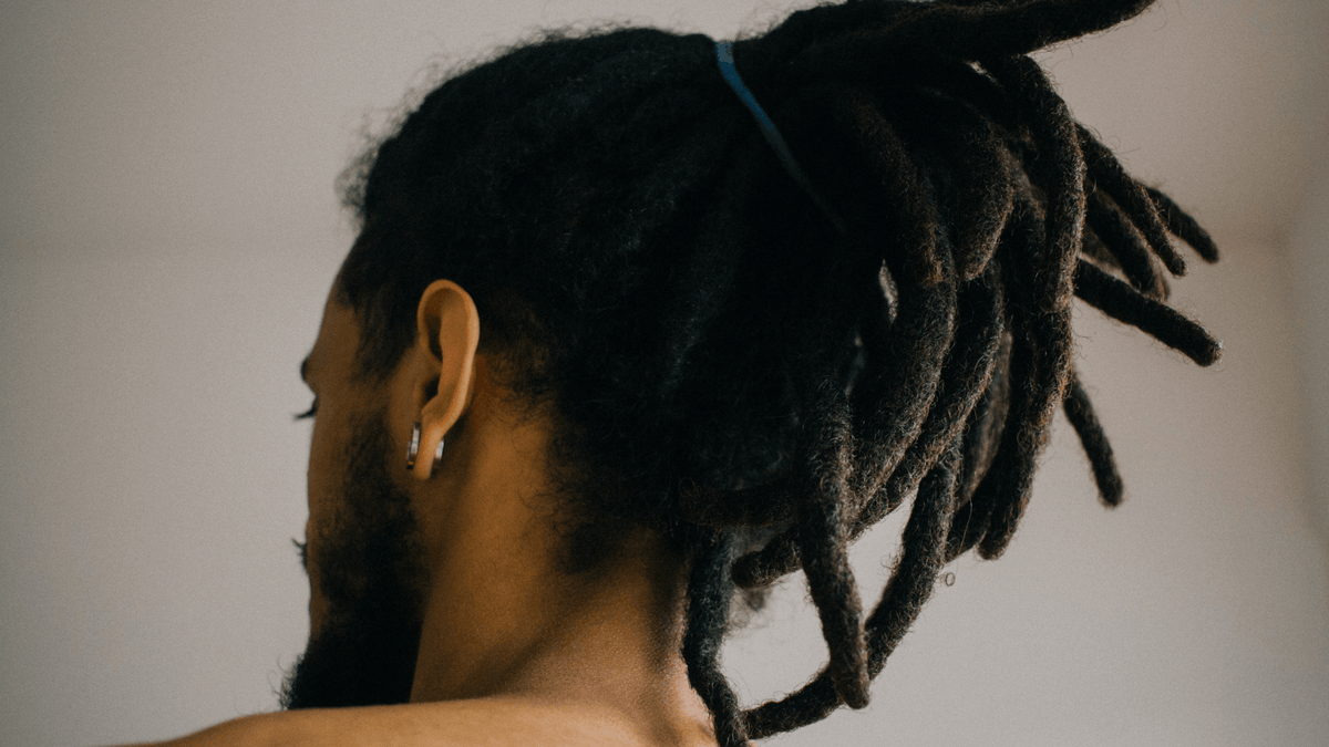 How To Moisturize Scalp With Dreads – Edge Naturale
